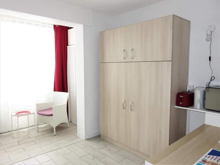 Lumineux Studio Avec Ascenseur En Centre-ville - La Grande-Motte