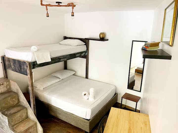 Family Room In A Charming Hostel In Getsemani. - Cartagena