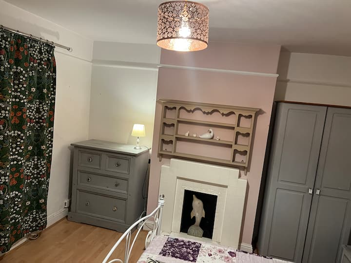 Feel At Home - Southsea