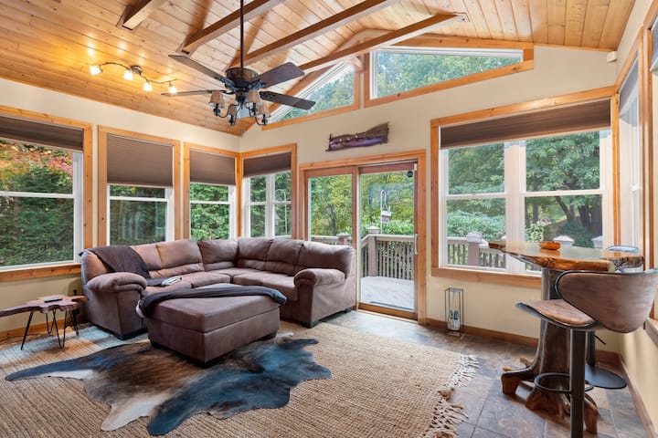 Asheville 5br Retreat |Game Room| Hot Tub|fire Pit - 阿什維爾