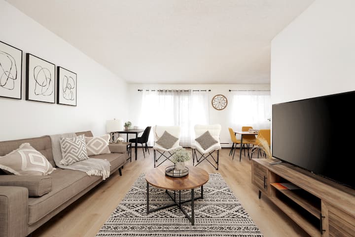 Newly Renovated 2br | W/parking & Near Nlrhc - Fort McMurray