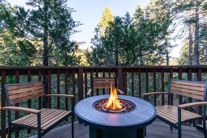 Angel's Nest | Game Room! | Bbq | Fire Pit | Ev - Crestline, CA