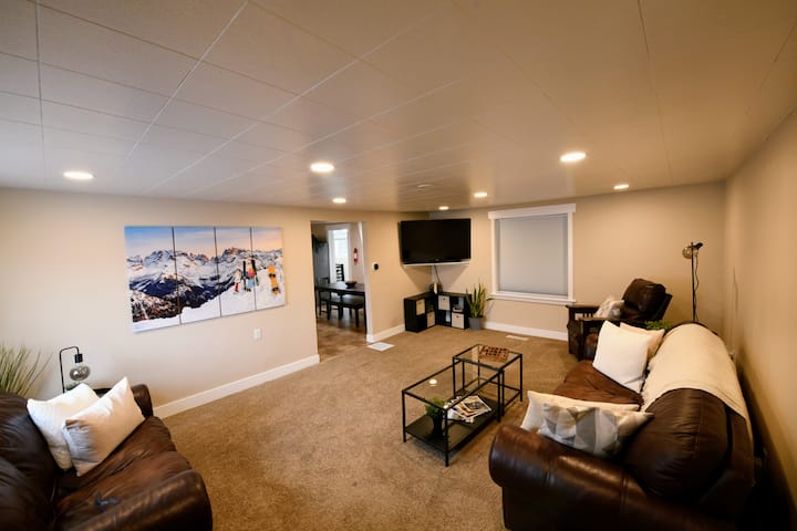 Steel Monkey Retreat - Sandy, UT