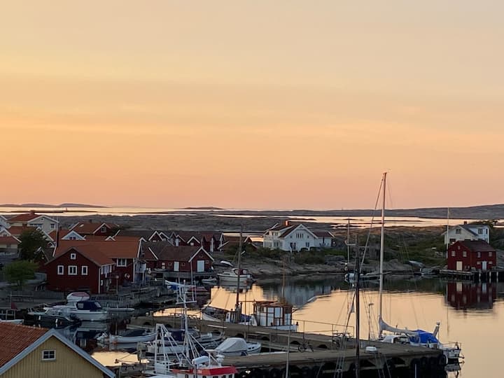 Havsutsikt Med Närhet Till Bad. - Kungshamn