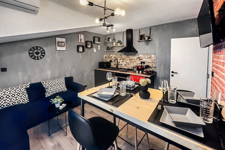 Boutique Apartment Loft, Centre - Veliko Tarnovo