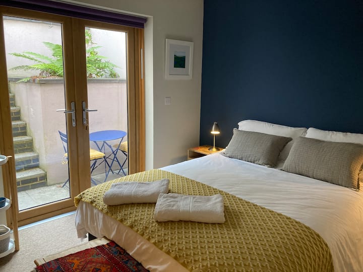 Tranquil Spot Near Queens Park With Own Entrance - Kemptown