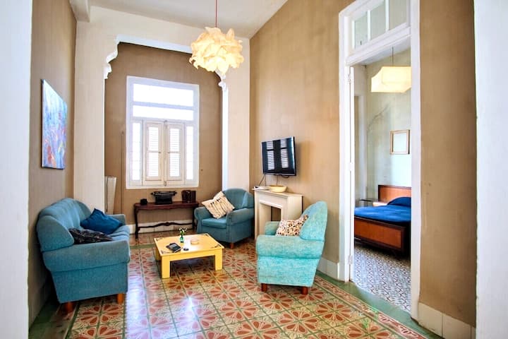 Balconys & Rooftop View Old Havana 2bed Apt - Havana