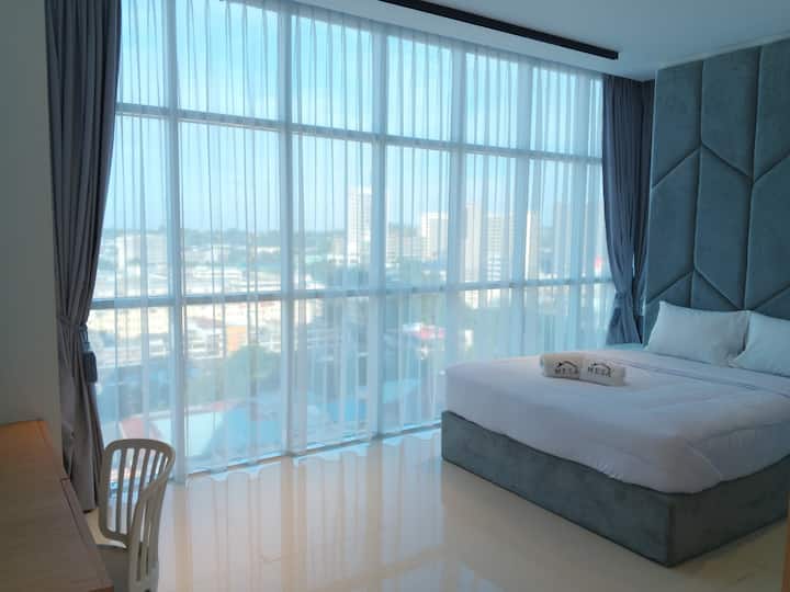 Amazing Luxy Spacious Apt At Nagoya Batam By Mesa - Batam