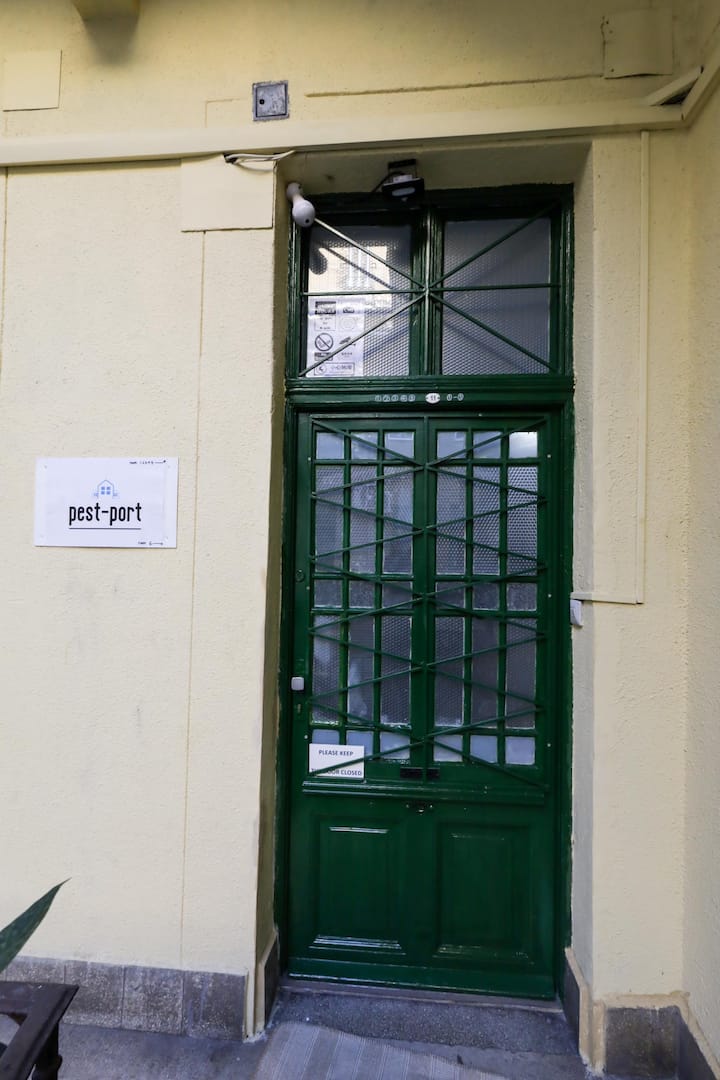 Pest-port Apartment 5 Rooms For 20 Person - Budapeszt