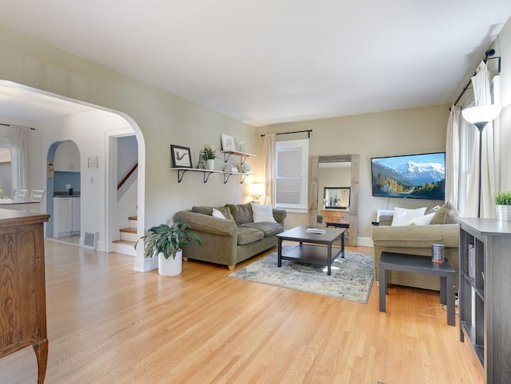 Charming St. Paul Home Long Term Stays / 3 Bd 2 Ba - Saint Paul, MN