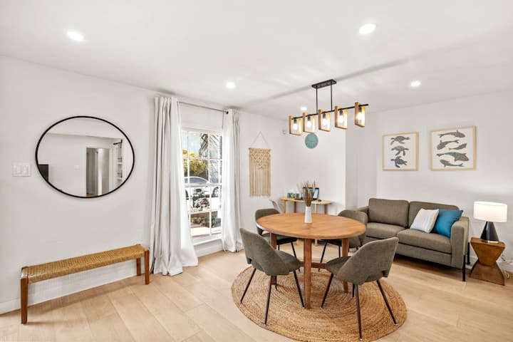 Sofi Coastal Charm Home | 2-br By Beach • 1 Car - Long Beach, CA