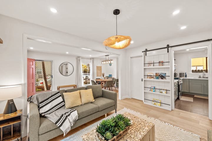 Sofi Coastal Charm Home | 2-br By Beach • 1 Car - Seal Beach, CA