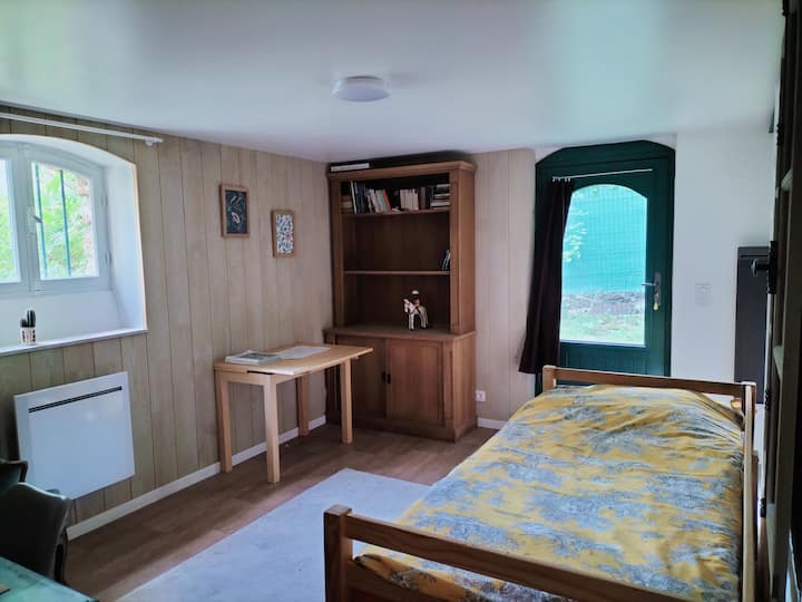 Studio à Louer à Clamart - Clamart