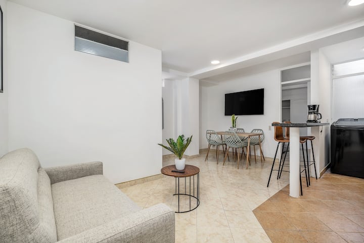 Apt Laureles Por Nutibara La 70 203 - コロンビー メデジン