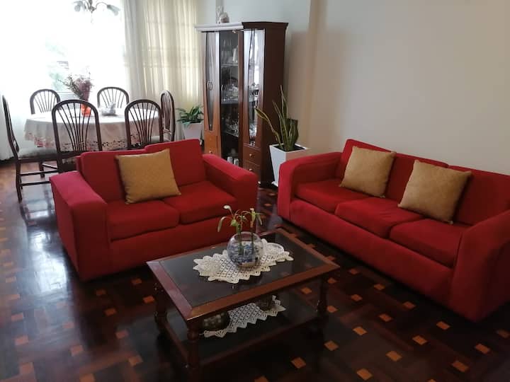 De Alba - Cuarto B - Pérou