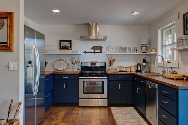 Perfect Home In The Pines - Sisters, OR