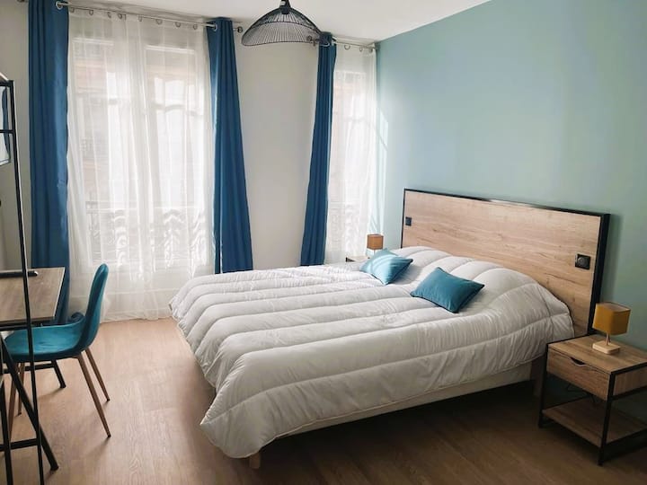 Casa Cyrano Batignolles Village - Paris