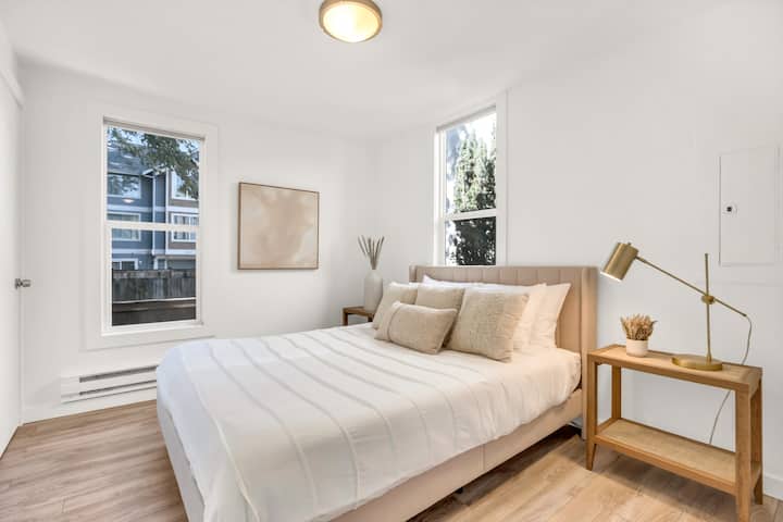 3br 2ba|cozy Modern Home In Central District - Delridge - Seattle