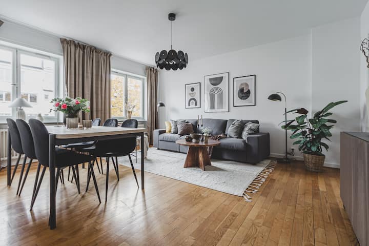 Flat In Calm Suburb, 10 Min To City - Solna
