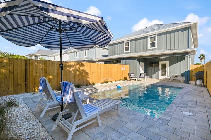 Pool - Pets - Walk To Beach! - Panama City Beach, FL