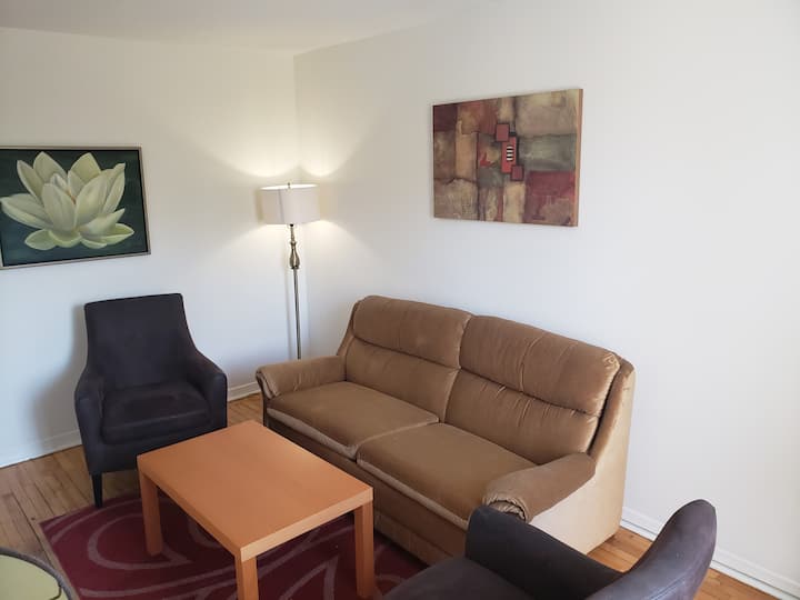 Laval Apartment - Mirabel