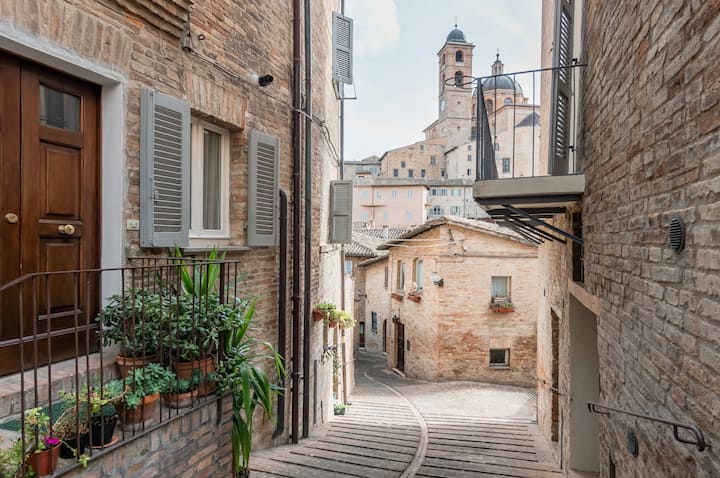 Urbino Historical Central Studio Flat - Urbino