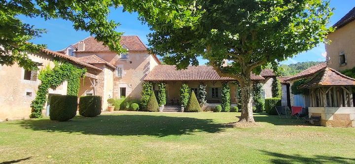 Splendide Manoir En Périgord Avec Piscine - Francia