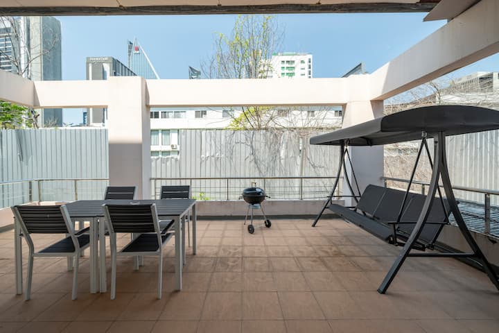 Private Big Balcony, Share Pool, Bts, Washer Dryer - Bangkok