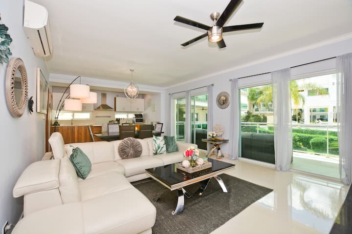 Spacious, Stylish 2 Bed/ 2bath , Wifi, Bbq - Punta Cana