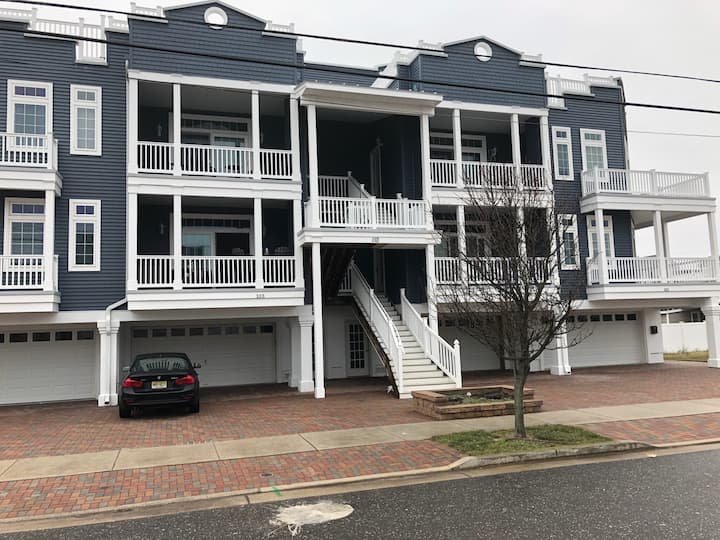 Beach Block Condo-north Wildwood - North Wildwood, NJ