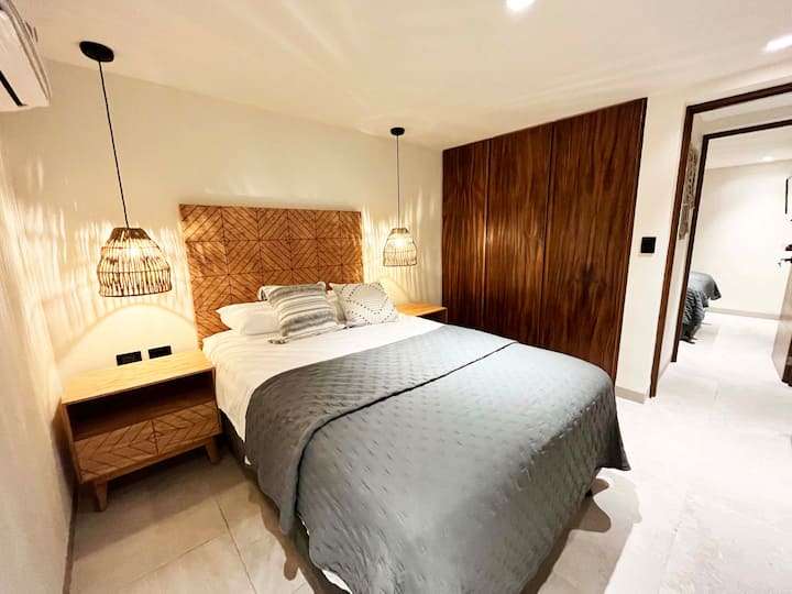 New Modern Executive Apt, 5 Min Walk To Waterfront - Cozumel