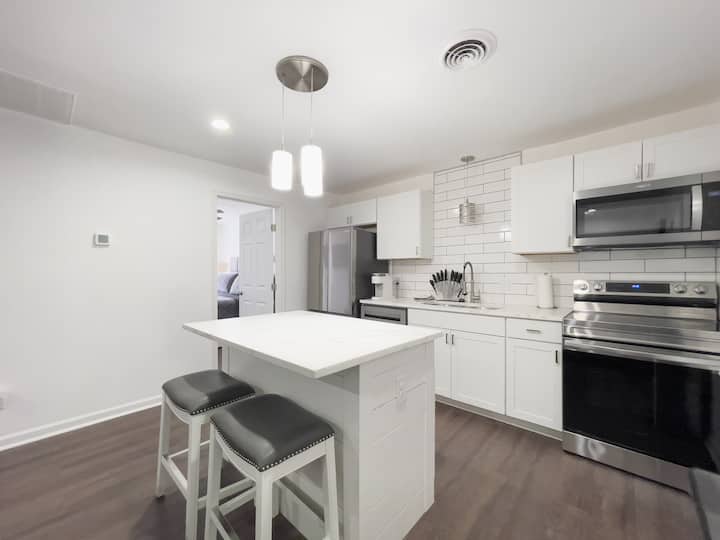 Comfy Cozy - Unit 2 - Ridgeway, VA