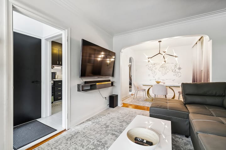 Beautiful Boutique Midtown Home - Toronto, ON