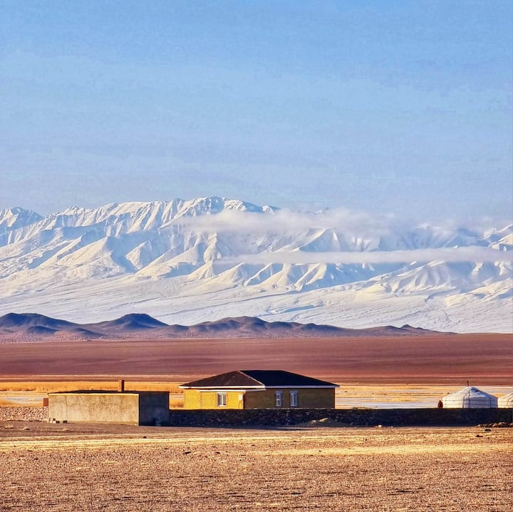 Lake House
Enjoy Nature & Peace - Mongolia