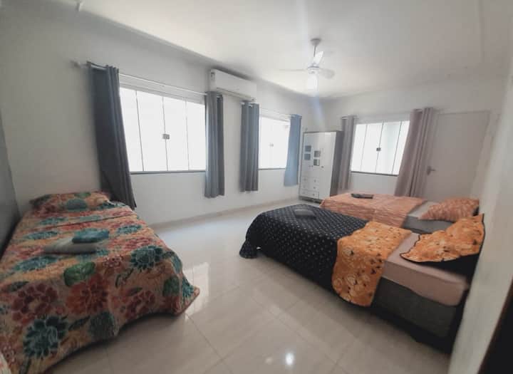 Casa Com Piscina - 4 Quartos Com Ar Condicionado - Campo Grande