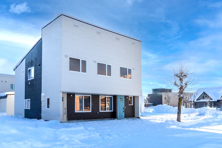 Furano Sky White - 富良野市