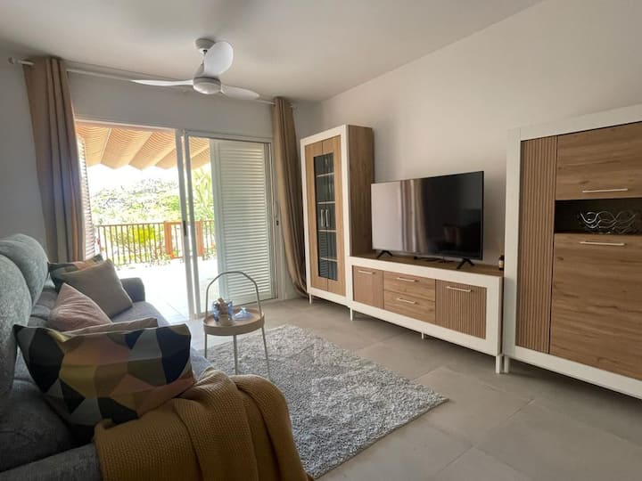 Mango Tropical & Vibrant Apartment In La Caleta - Costa Adeje