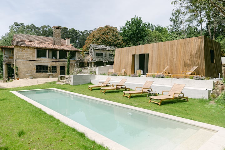 Pool View Room - Pontevedra