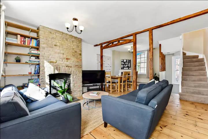 Beautiful Victorian Home - London