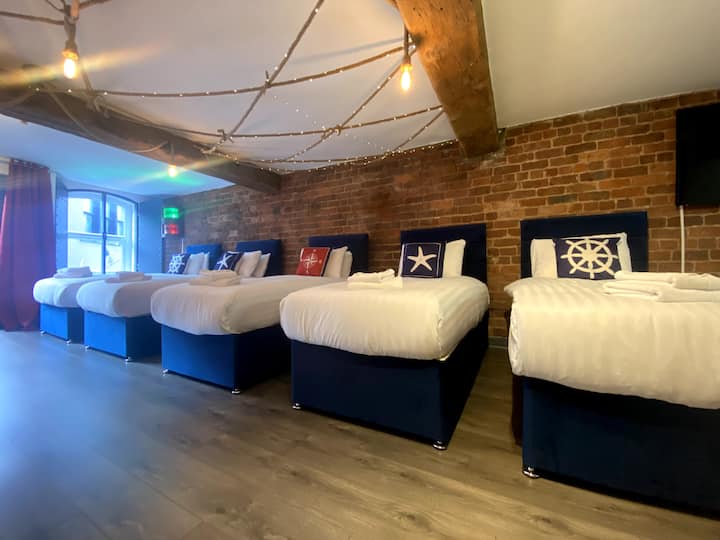 Apt 3, 9 Sleeper, Rainford - Liverpool