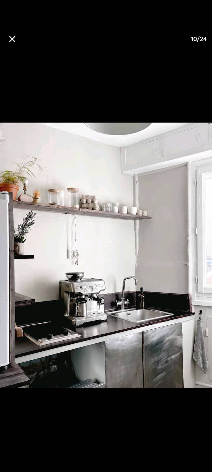 Welcome To The Center Of Paris - Paris