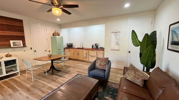 Diane's Hideaway - Carlsbad, CA