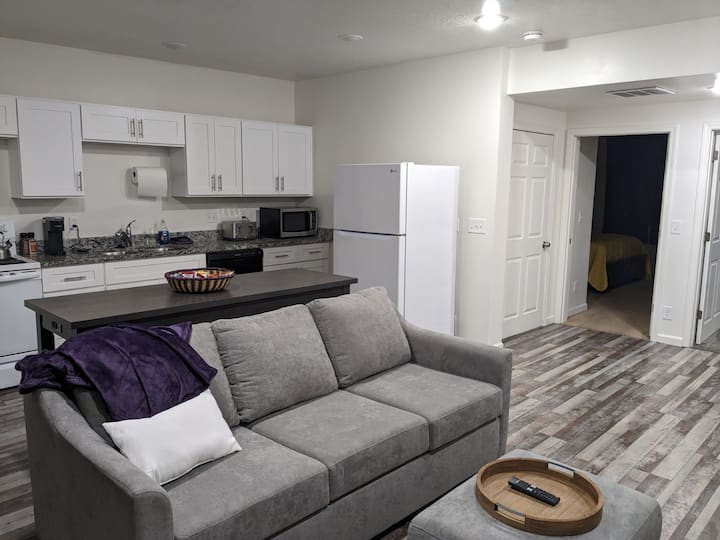 Downtown Oasis: 2br/1ba Sleeps 6 - Ogden, UT