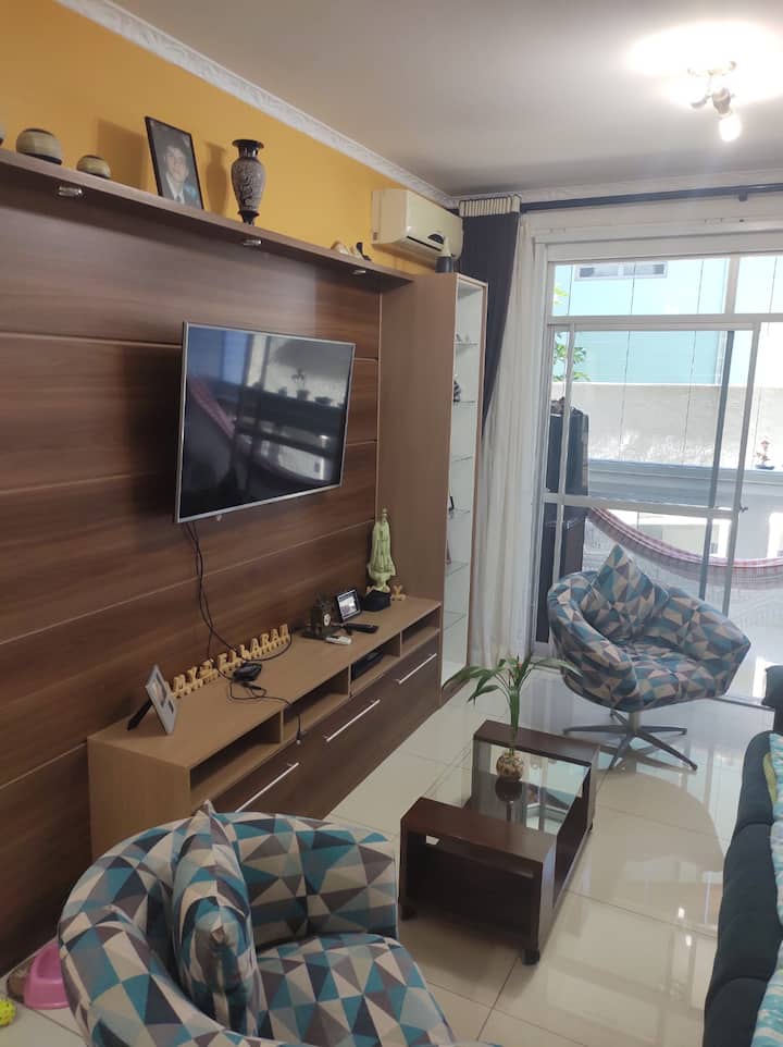 Apto De 2 Suítes Próximo Ao Mar - Florianópolis