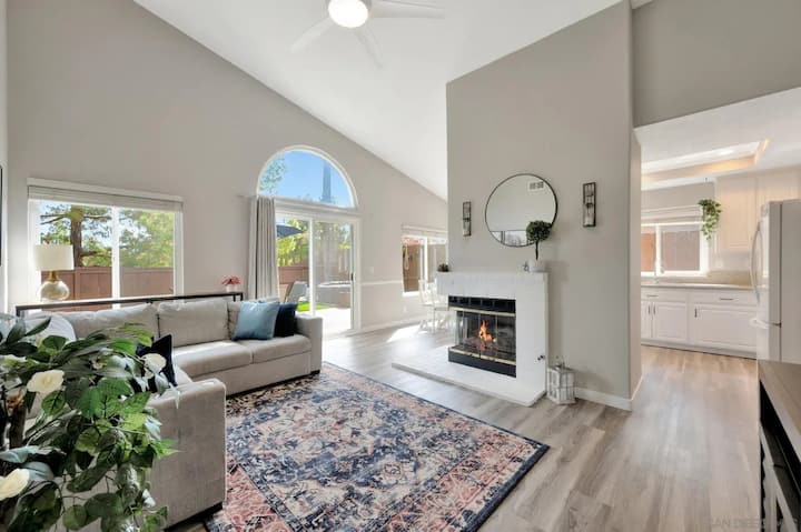 Tranquil Retreat - Charming Home - San Marcos, CA