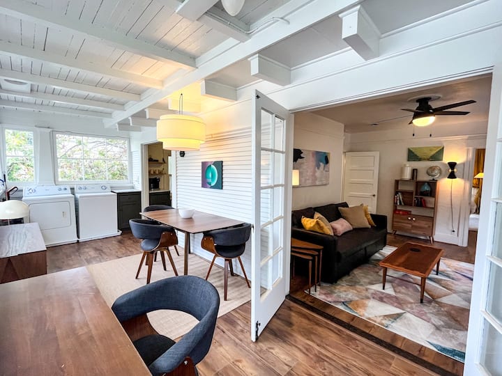 Redwood View Apartment - Oakland, CA