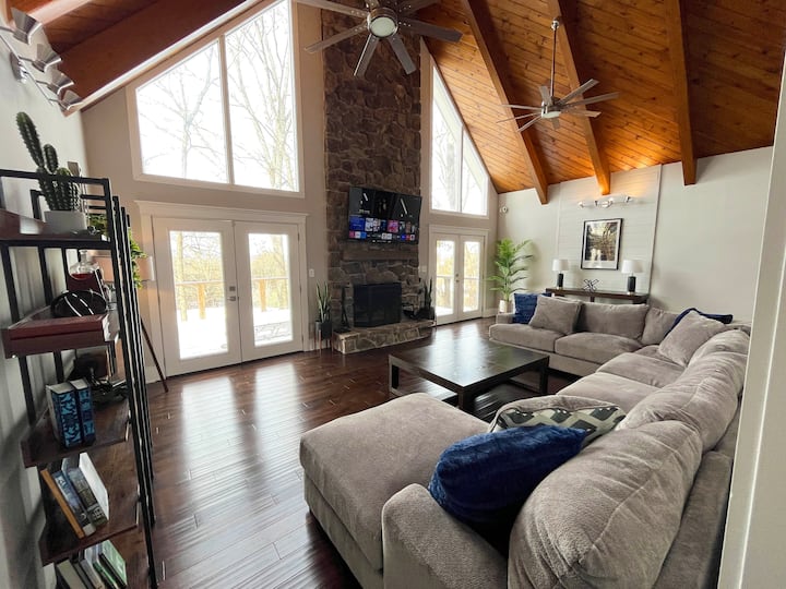 Comfortable Huntsville Retreat - Huntsville, AL