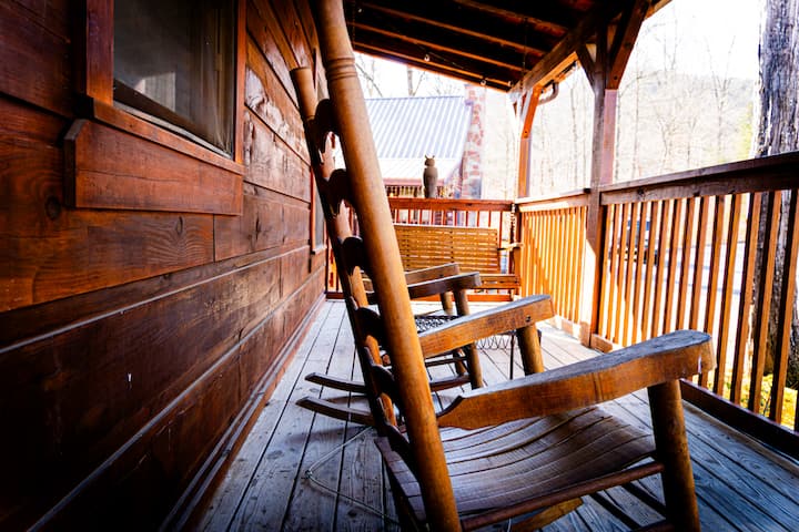 Smoky Mtn Escape Top Location Fireplace+hottub - Pigeon Forge, TN