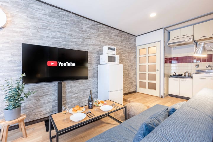 9 Min Nankai Namba Sta / 6 Min  Kuromon  /  403 - Osaka