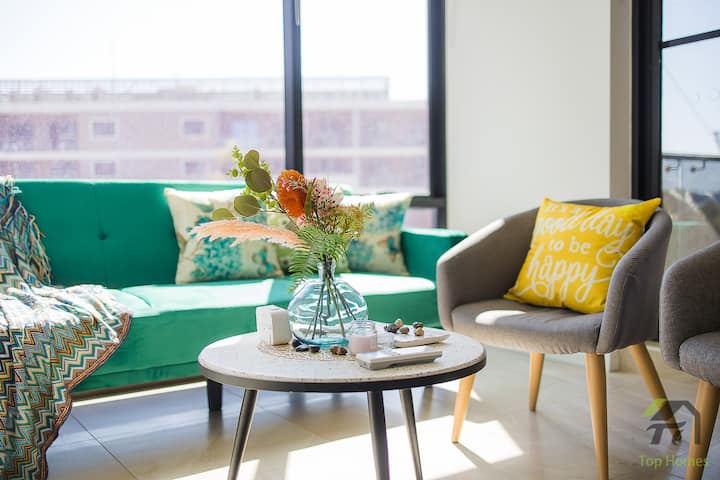 Sunshine 2 Bed Home In Olympic Park - Strathfield